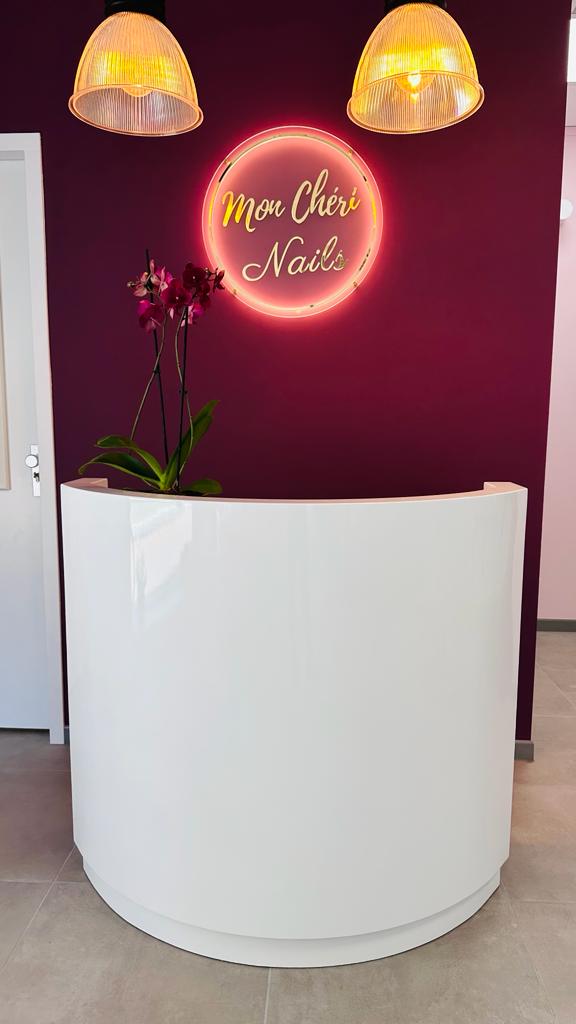 Mon Chéri Nails